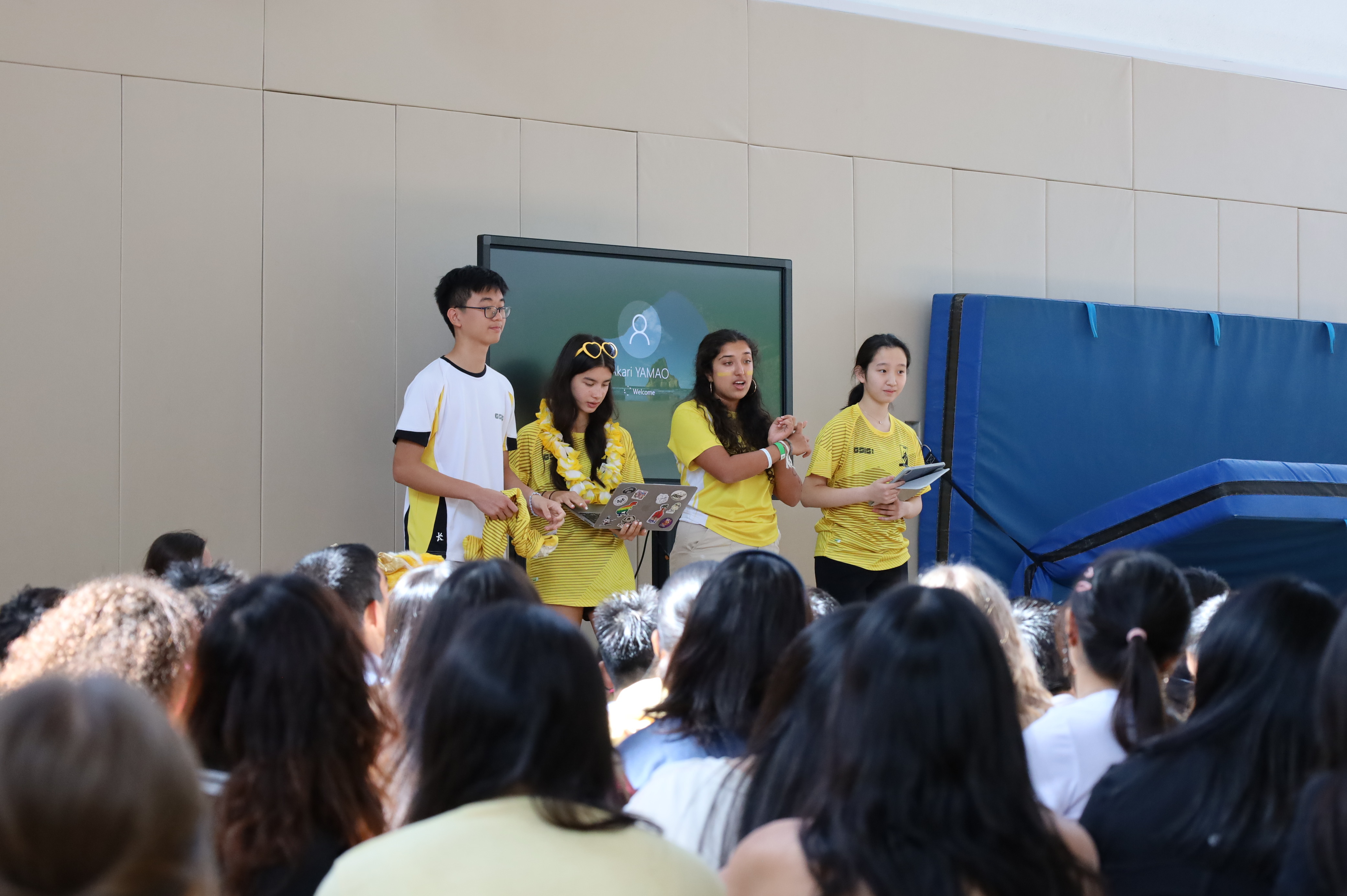 HOUSE CAPTAINS